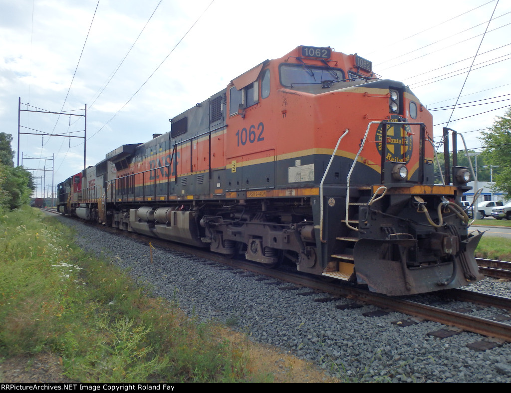 BNSF 1062